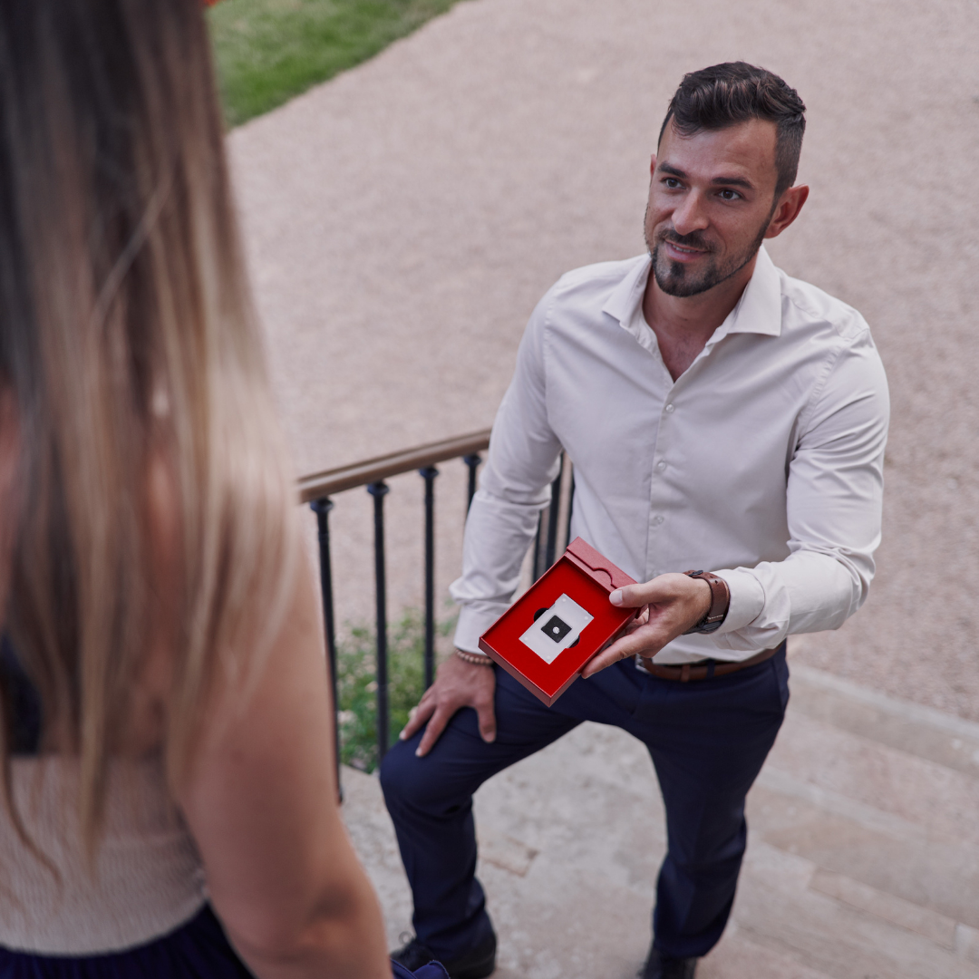 Tip for an unconventional proposal | SALABA Goldsmith Studio